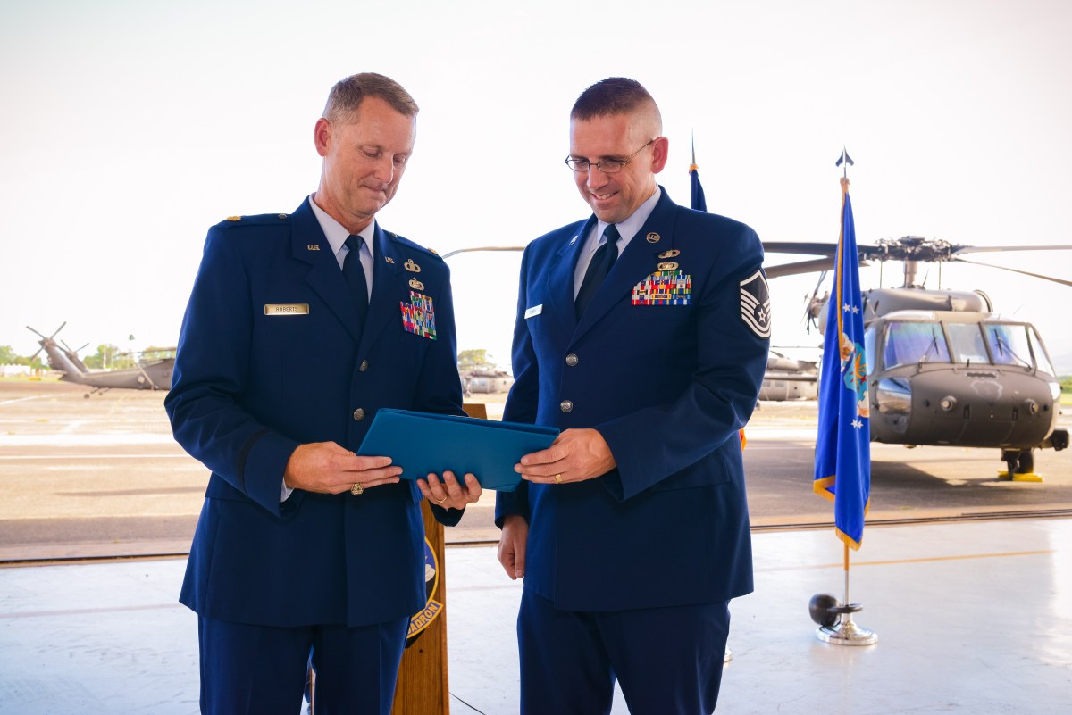 Aloha USAF: The Fewell Retirement – StoryTeller.